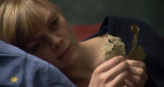 Hinter dem Vorhang | filmportal.de